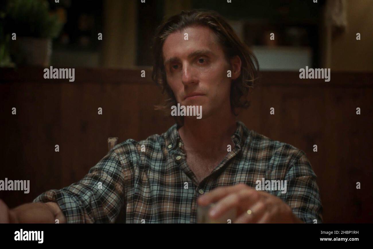 THE LOST DAUGHTER, Jack Farthing 2021. © Netflix / Courtesy Everett ...