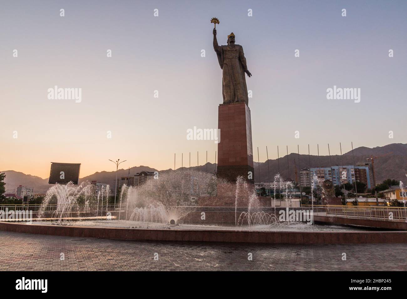 Ismail Somoni statue in Khujand, Tajikistan Stock Photo - Alamy