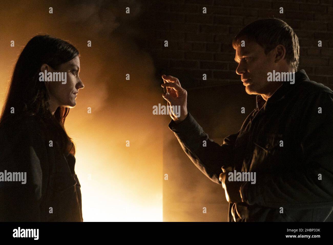 Jennifer Carpenter Smoking 3.877 Jennifer Carpenter Foto's En