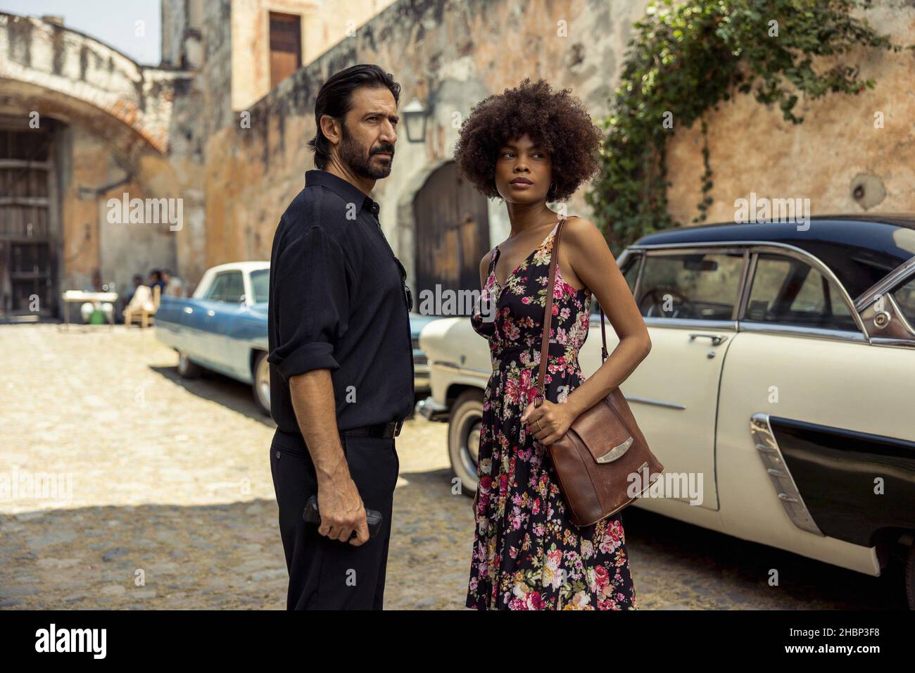 NARCOS: MEXICO, from left: Jose Maria Yazpik, Yessica Borroto, 'La Jefa ...