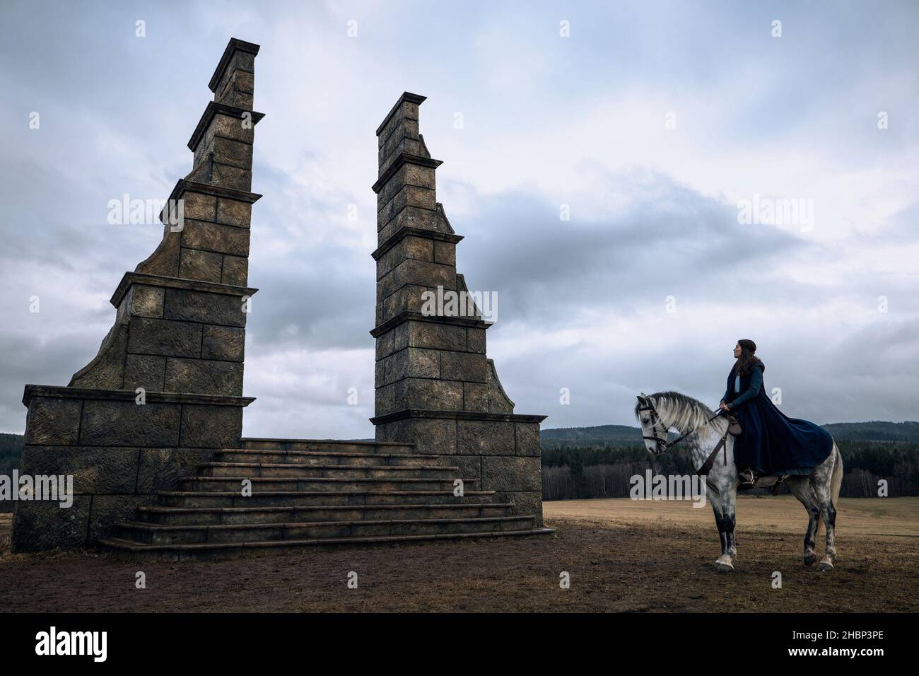 THE WHEEL OF TIME, Rosamund Pike, The Flame of Tar Valon', (Season 1 ...