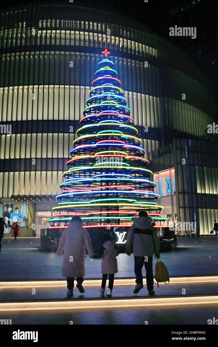 SHANGHAI, CHINA - DECEMBER 18, 2021 - A Louis Vuitton Christmas tree is ...