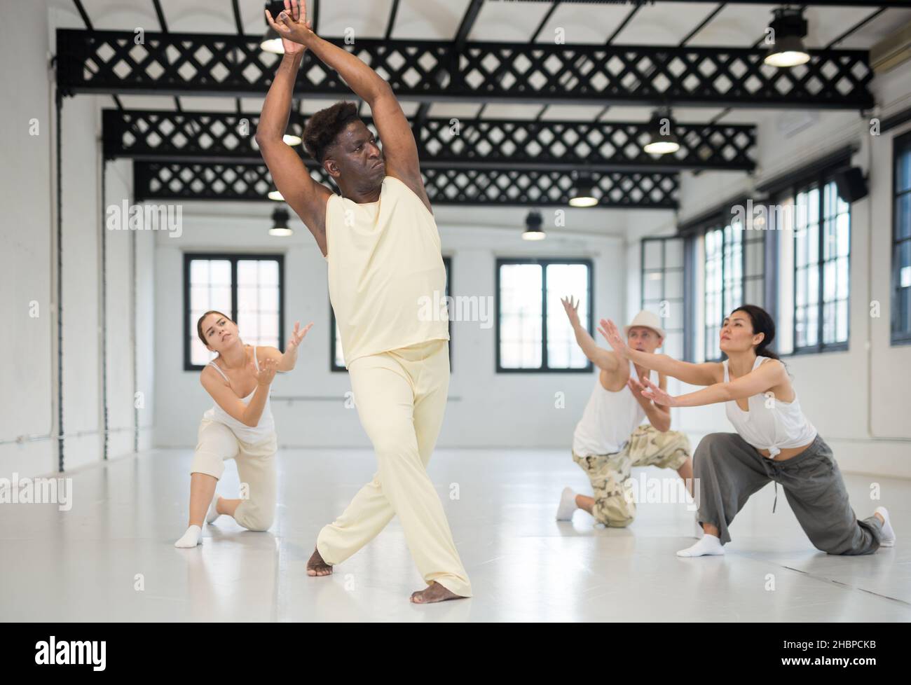 Contemporary dance african american hi-res stock photography and images ...