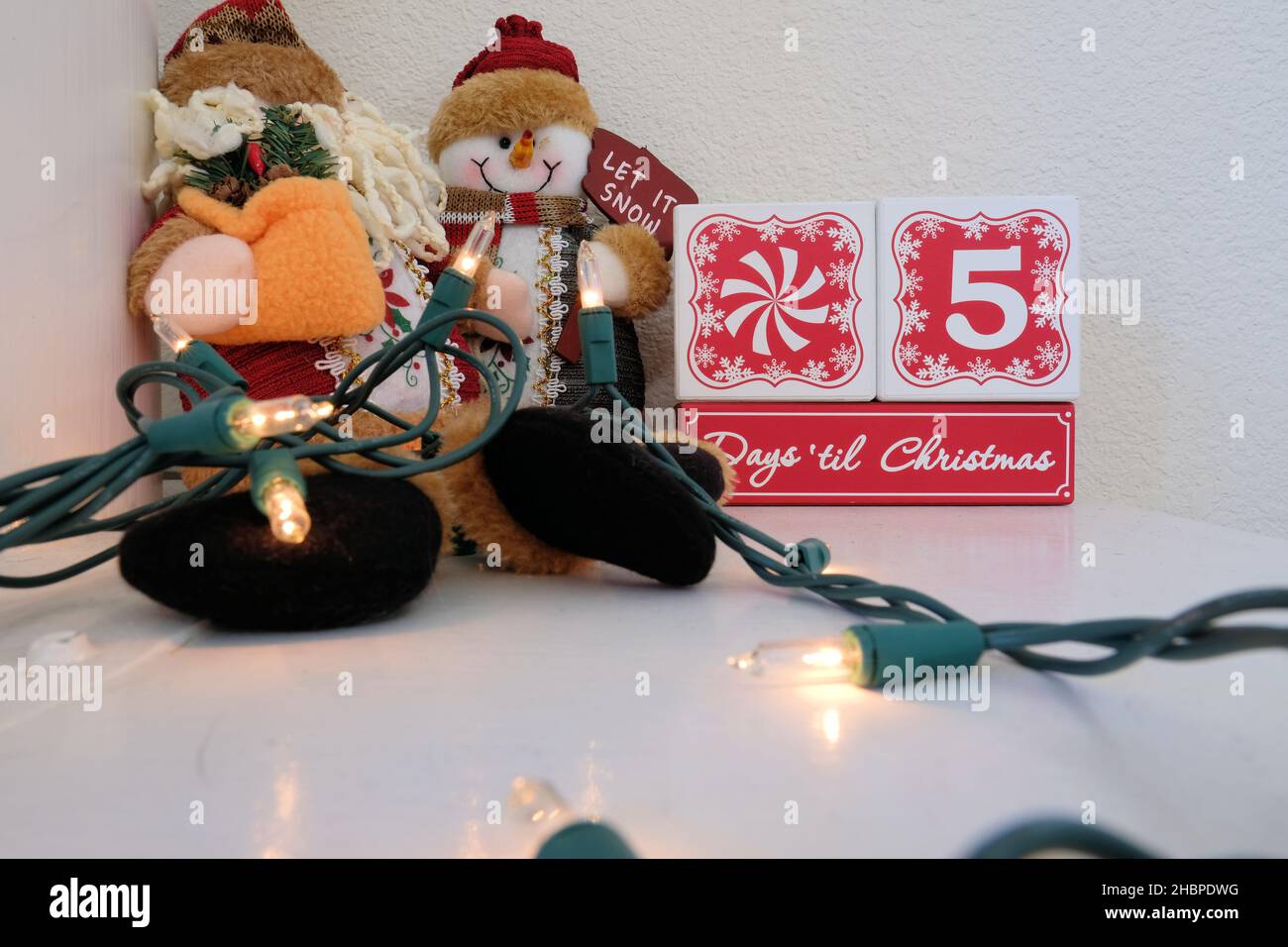 5 days to christmas hi-res stock photography and images - Alamy