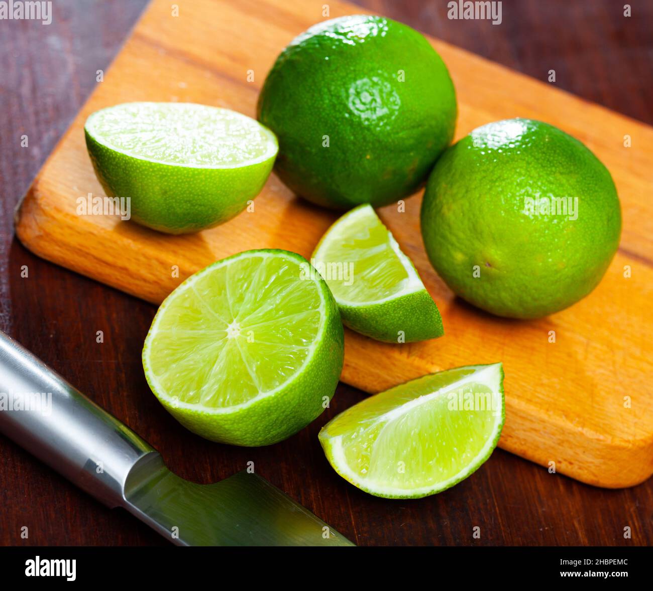 Group whole green limes hi-res stock photography and images - Alamy