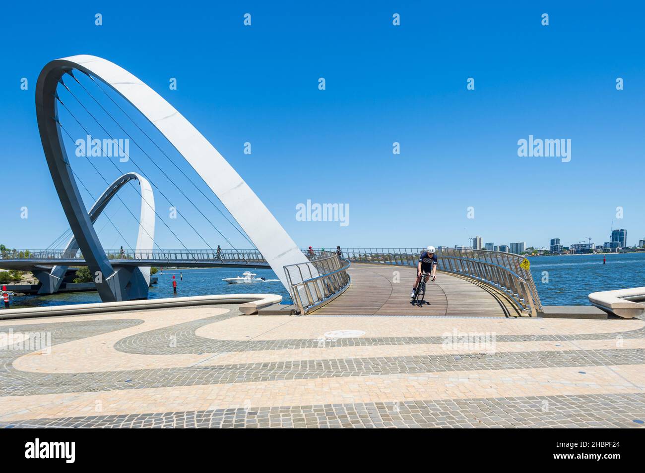 Elizabeth quay bridge hi-res stock photography and images - Alamy