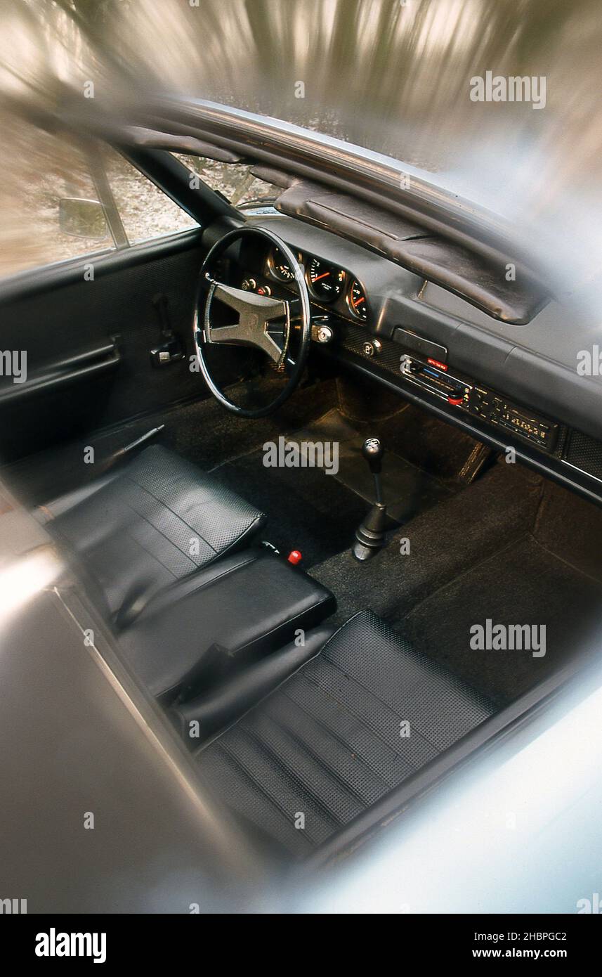 Porsche 914 dashboard hi-res stock photography and images - Alamy