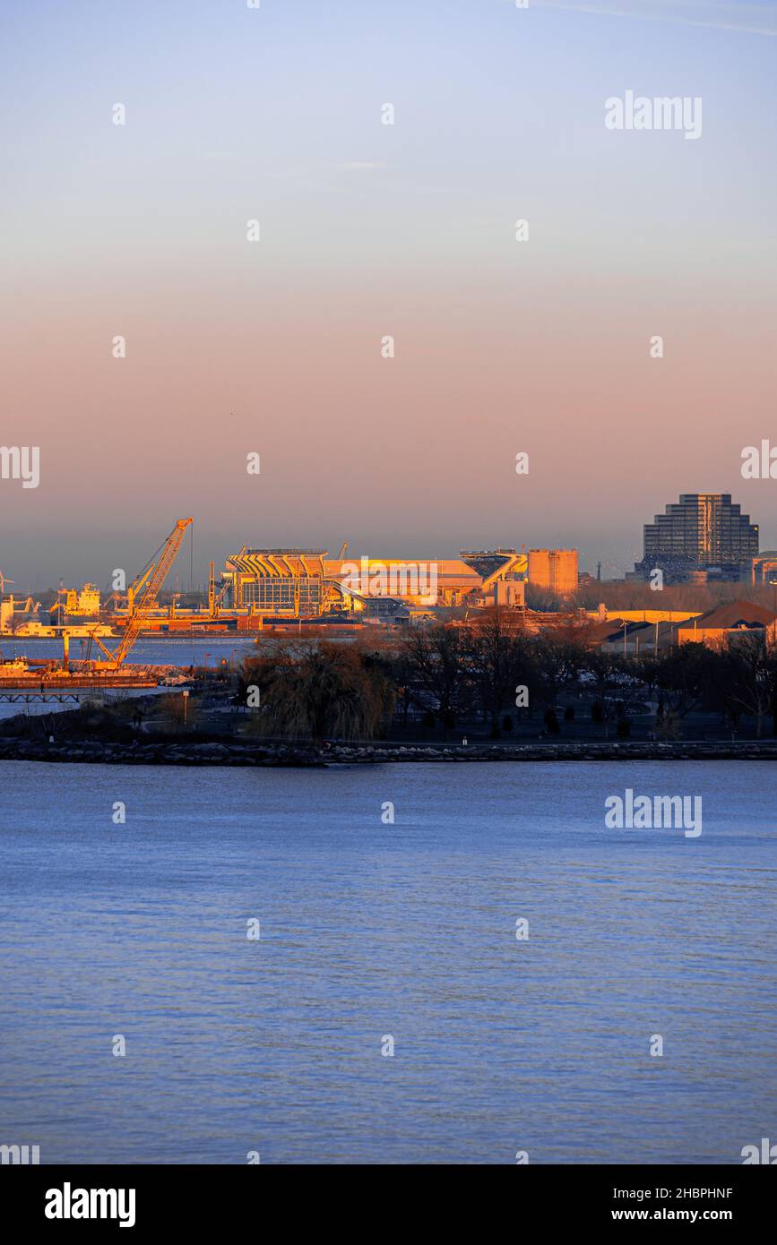 Cleveland first energy stadium hi-res stock photography and images - Alamy