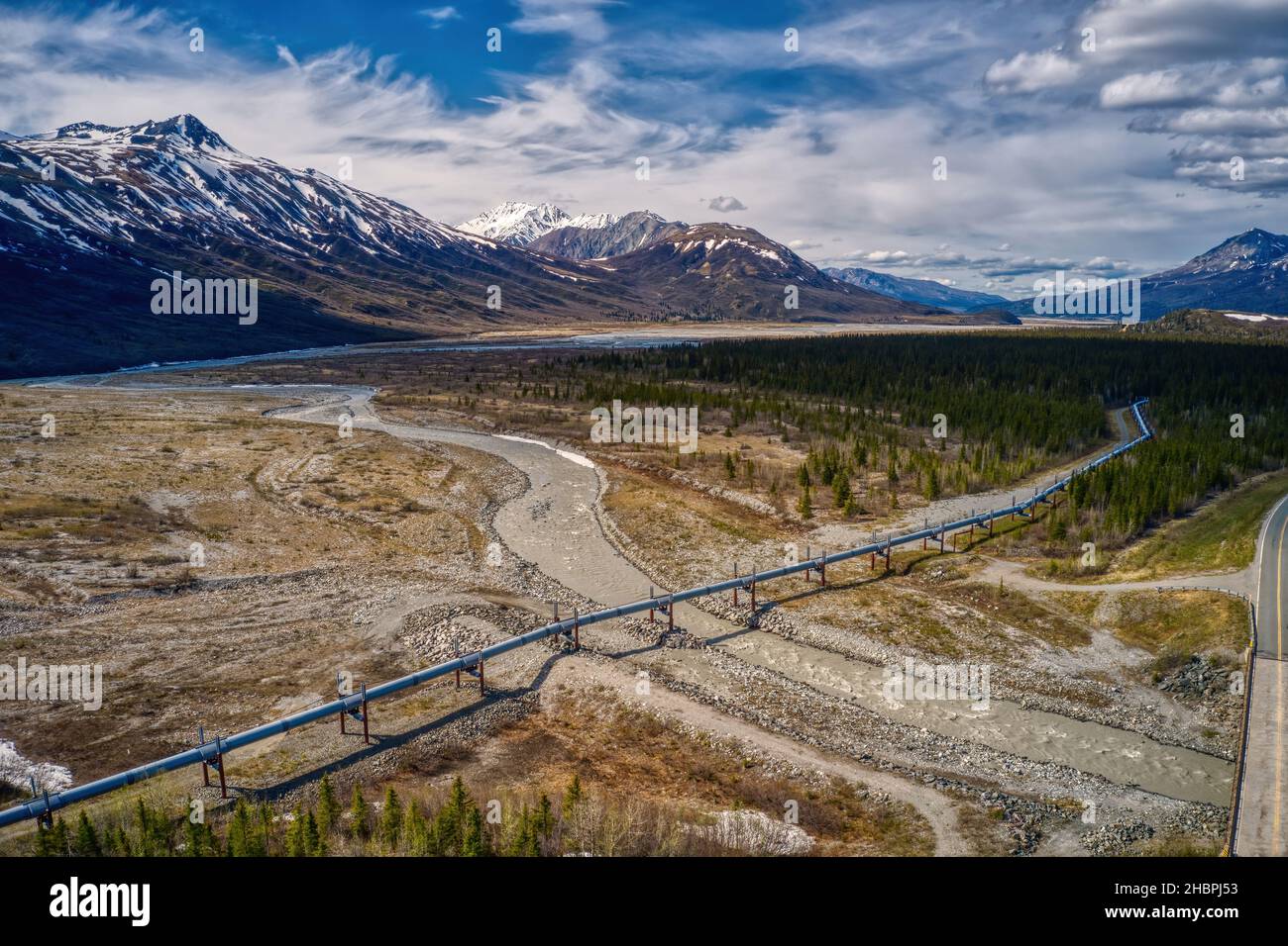 Aerial alaska pipeline hi-res stock photography and images - Alamy