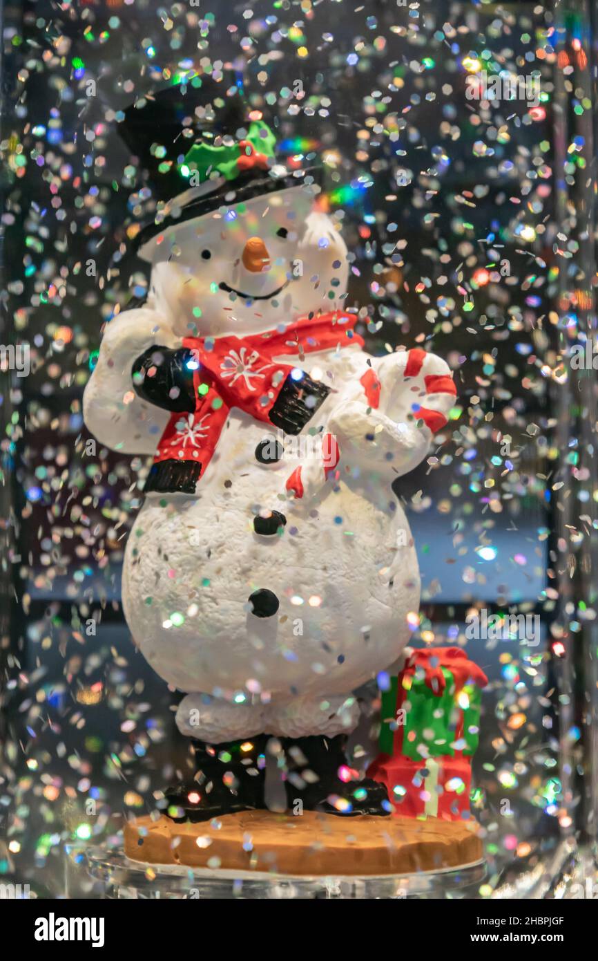 Flying snowman hi-res stock photography and images - Alamy