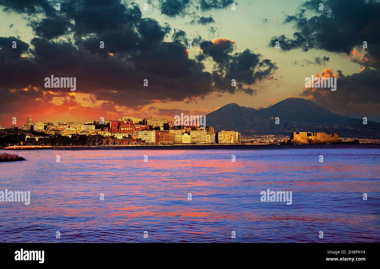 Tramonto vesuvio hi-res stock photography and images - Alamy