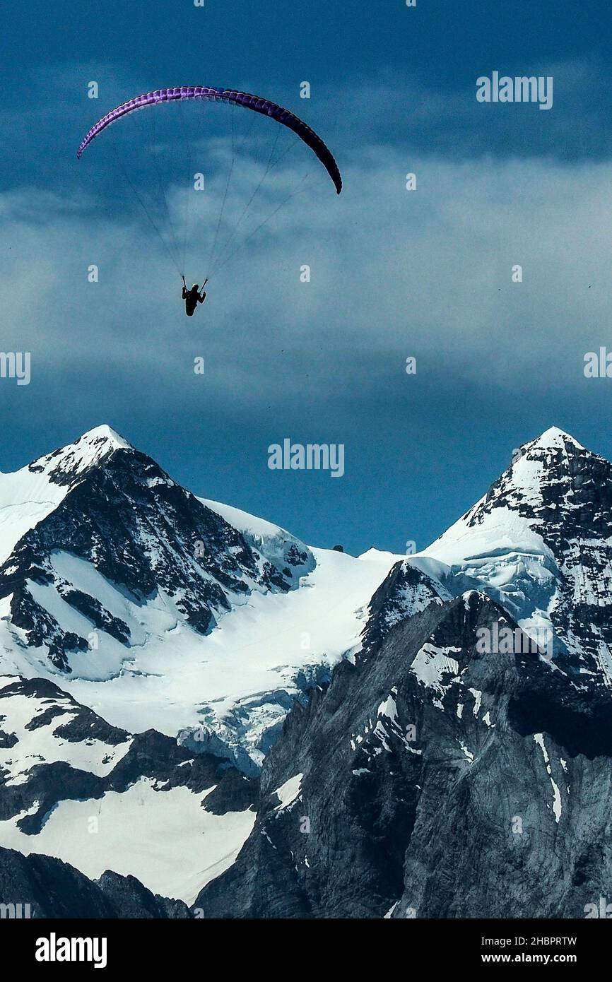 Gleitschirm hi-res stock photography and images - Alamy