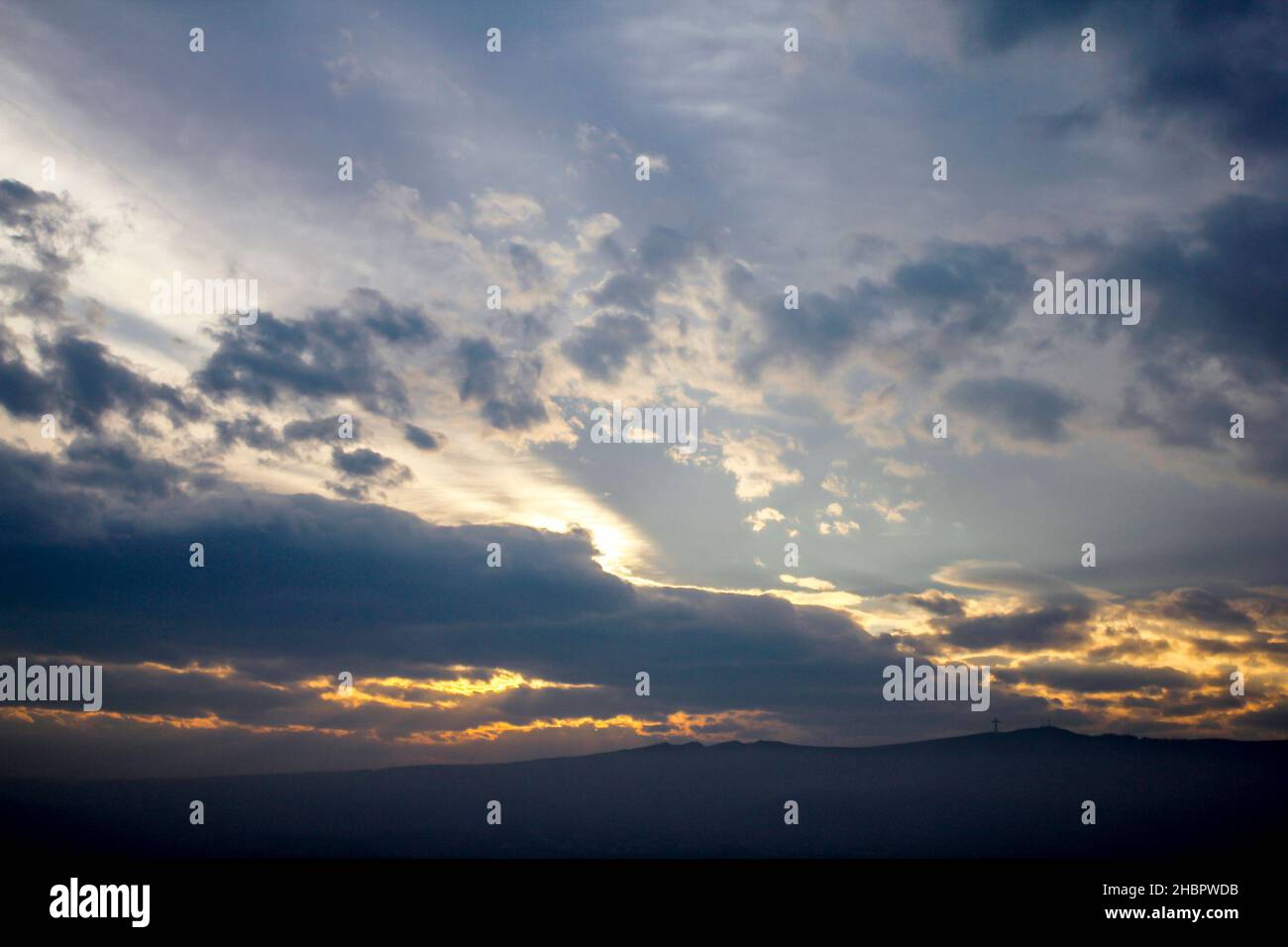 Dusing hi-res stock photography and images - Alamy
