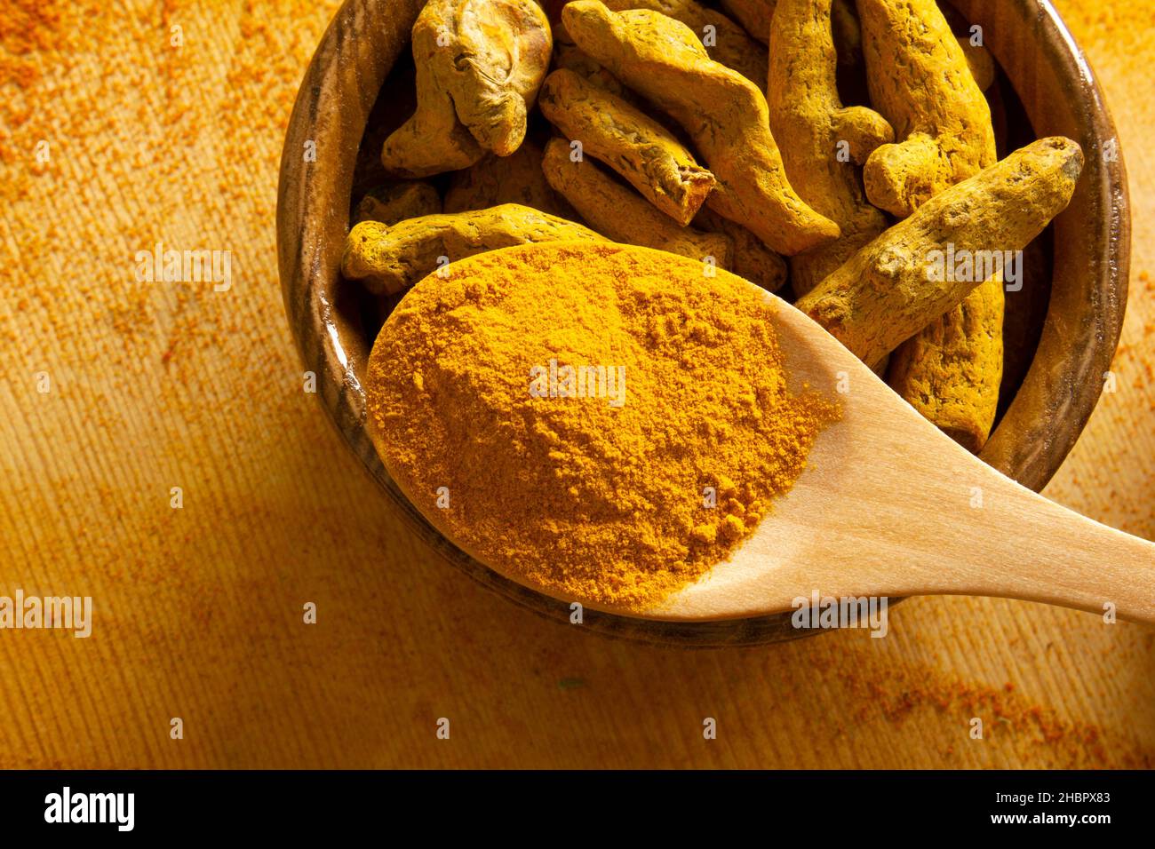 Turmeric sticks and powder. Alternative medicine Stock Photo - Alamy
