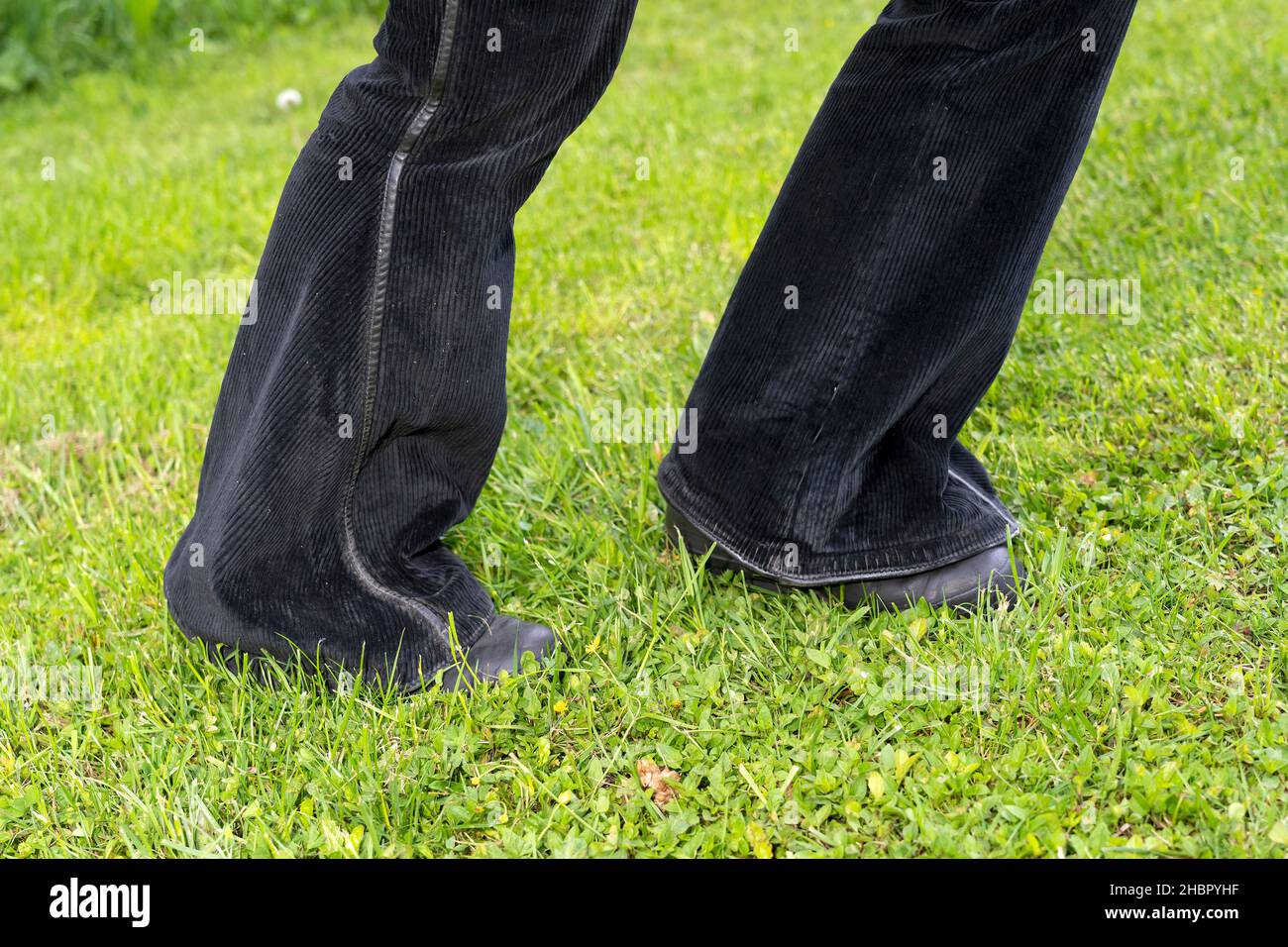 Handwerksburschen auf der Walz - Zimmerer - mit der traditionellen ...