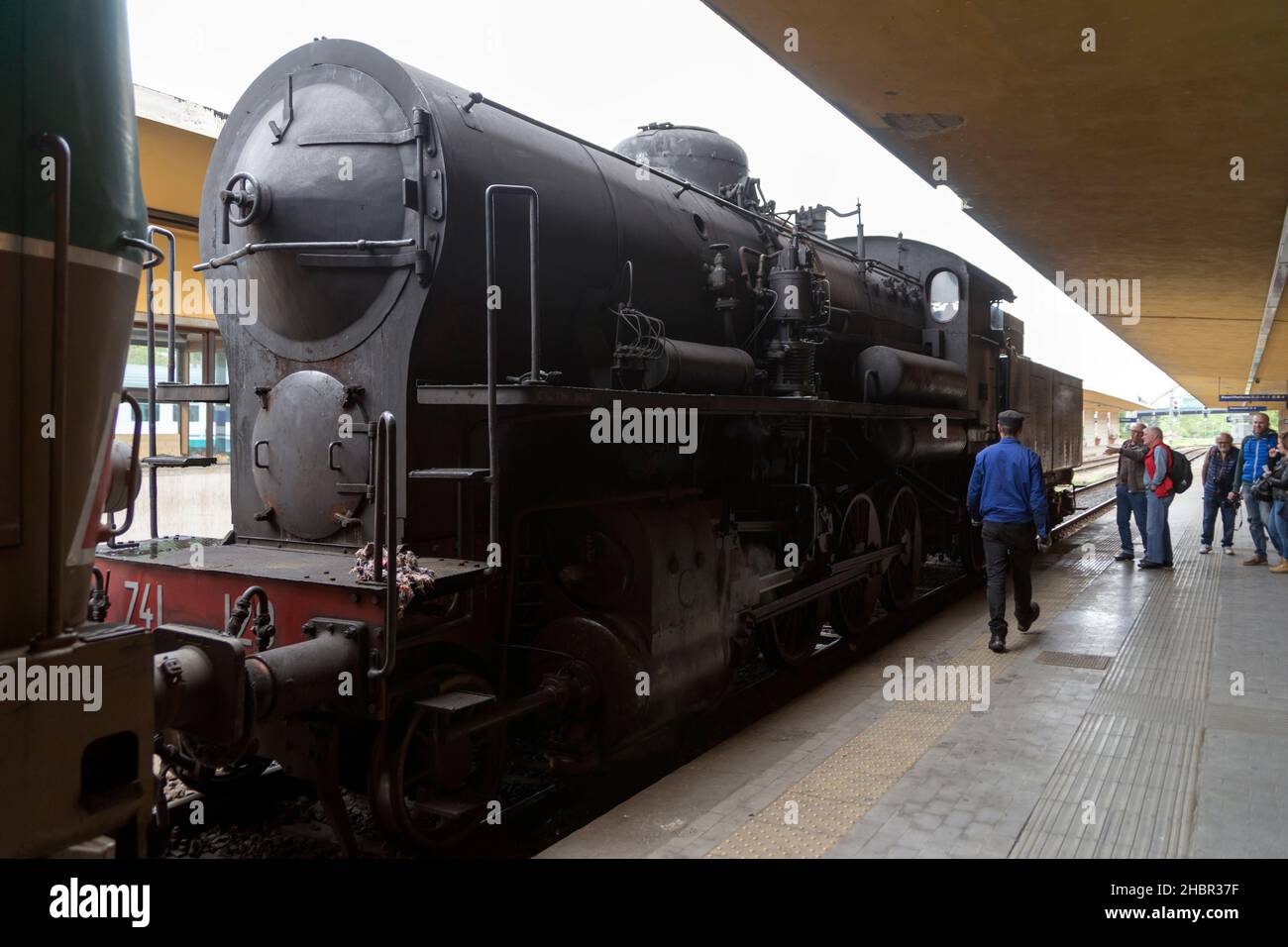 Siena train station hi-res stock photography and images - Alamy