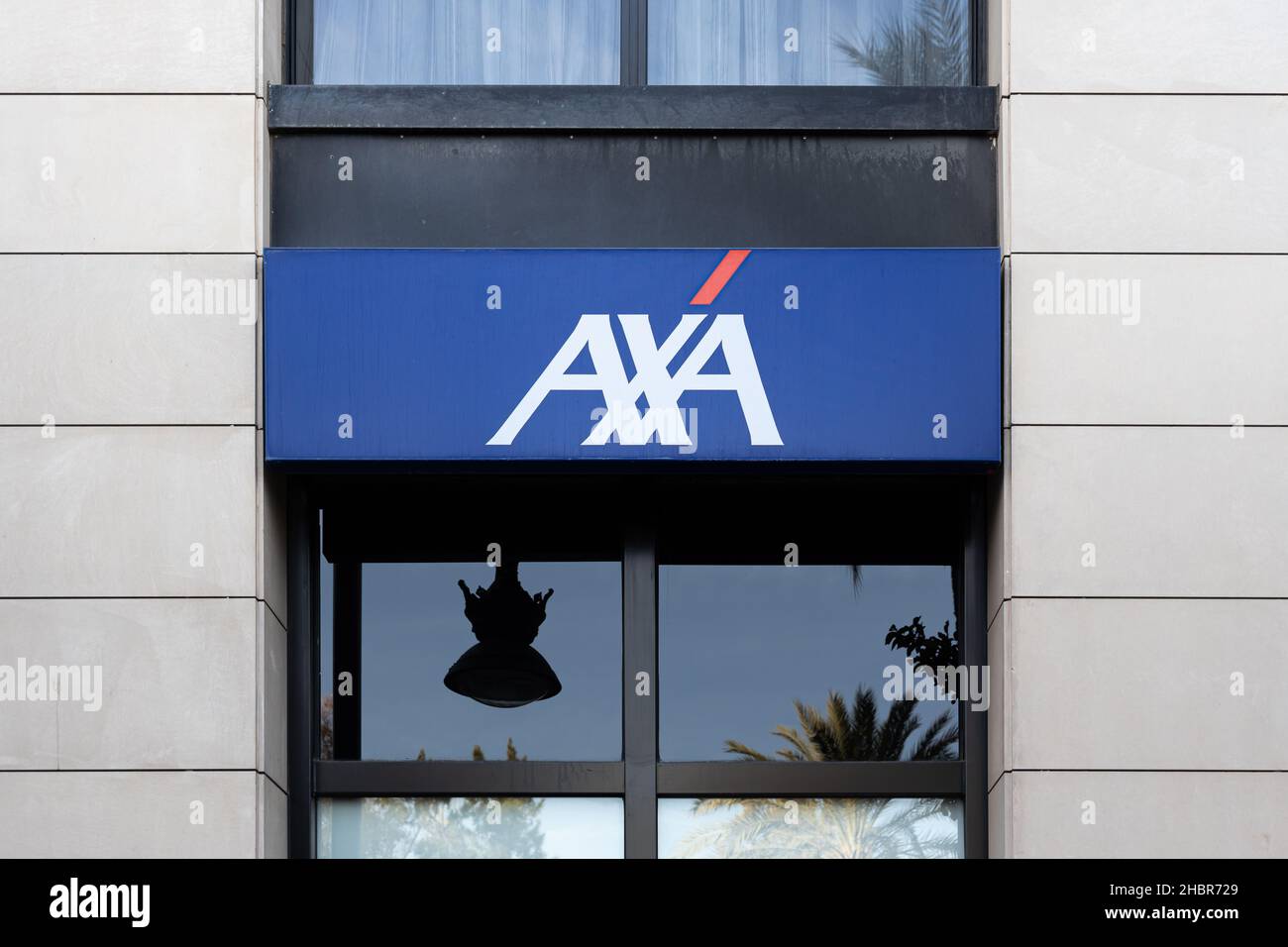 Office accident hi-res stock photography and images - Alamy