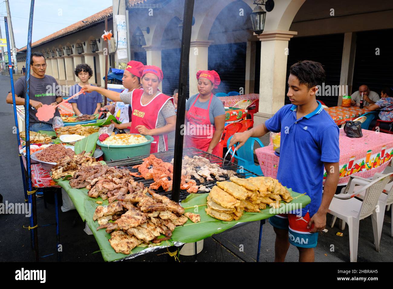 Parque central de leon hi-res stock photography and images - Alamy
