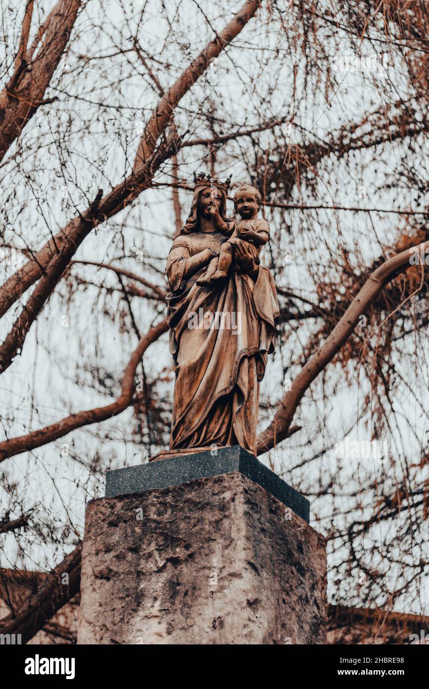 Maria mother of jesus hi-res stock photography and images - Alamy