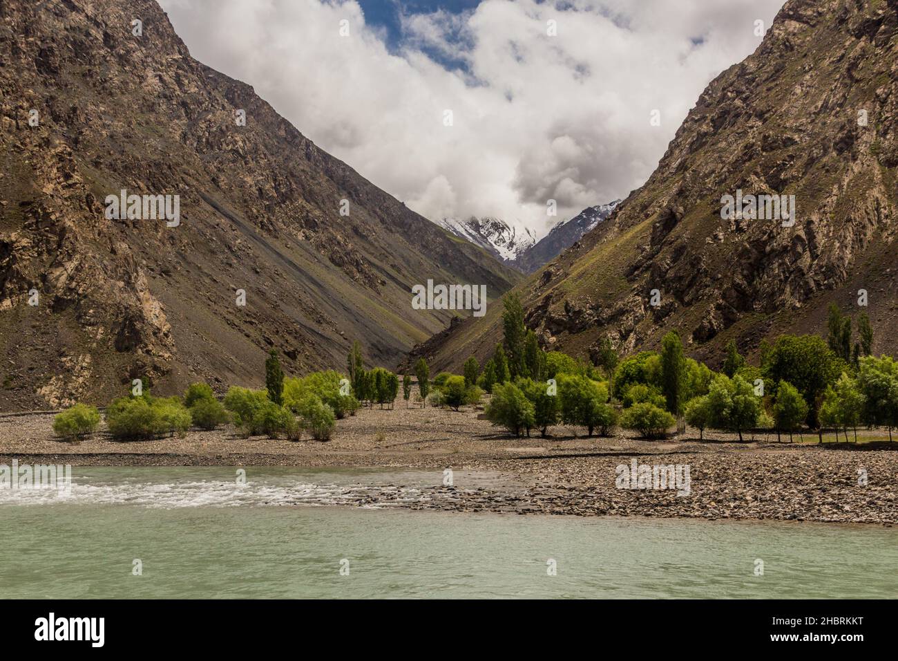 Beautiful bartang valley trekking hi-res stock photography and images ...