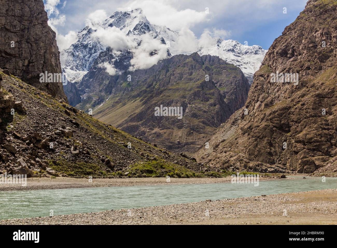 Pass in the pamir mountains hi-res stock photography and images - Alamy