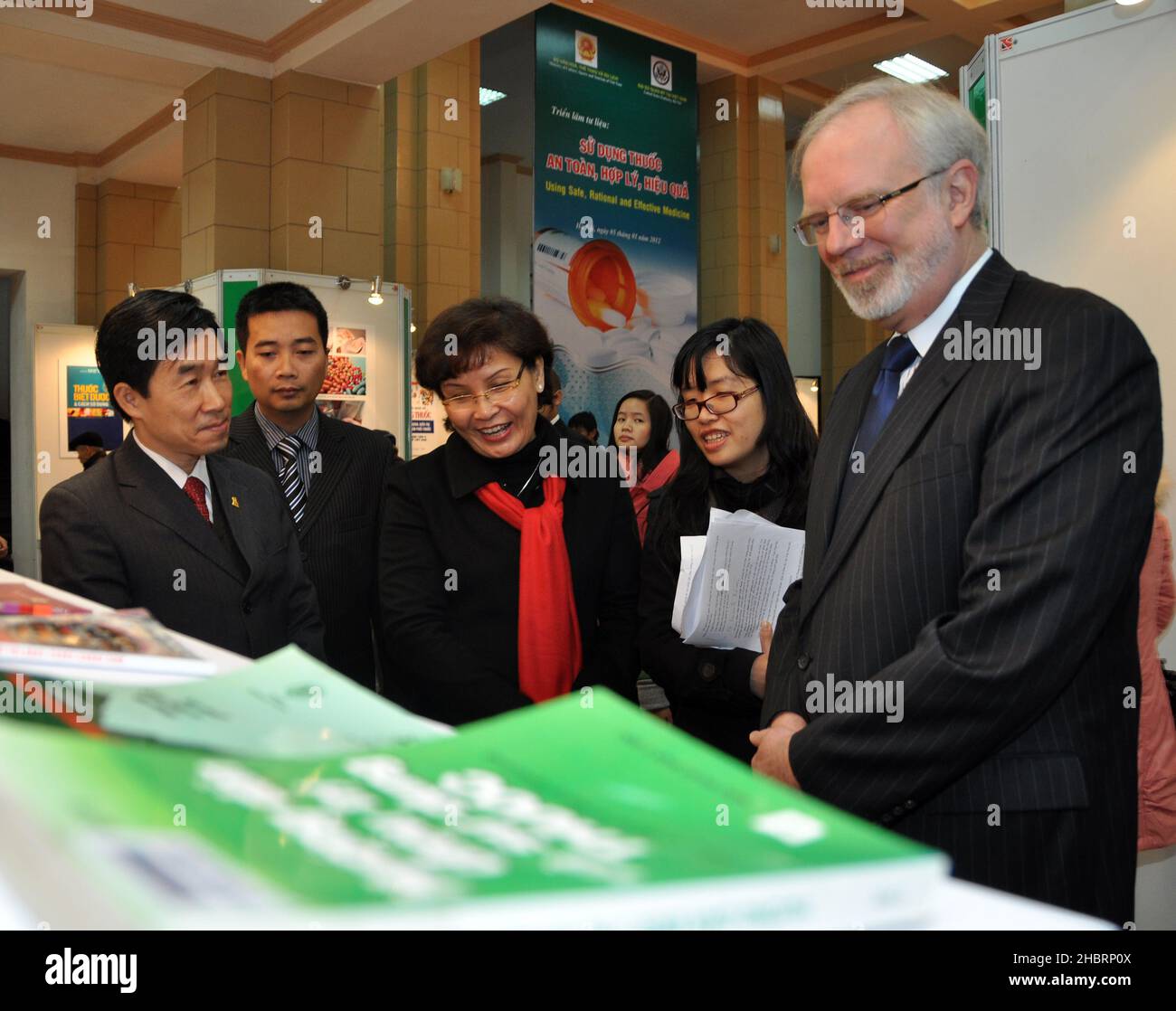 2010s Vietnam: U.S. Ambassador David Shear opens safe medicine ...