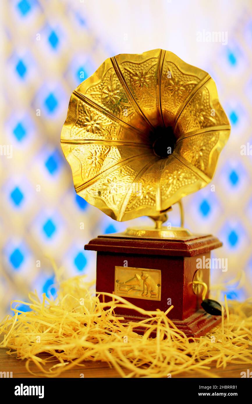 Golden record hi-res stock photography and images - Alamy
