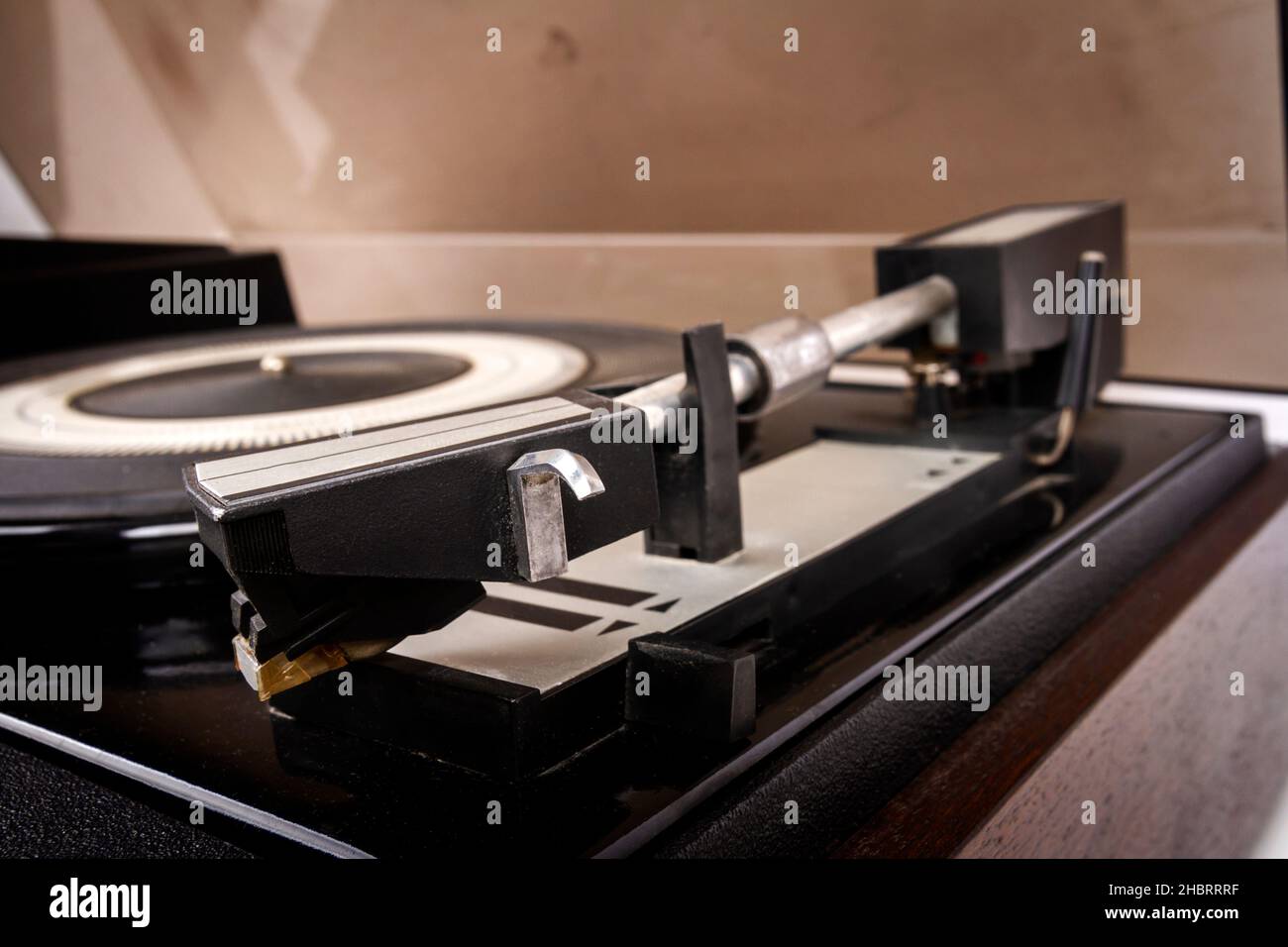 Close up vintage record player hi-res stock photography and images - Alamy