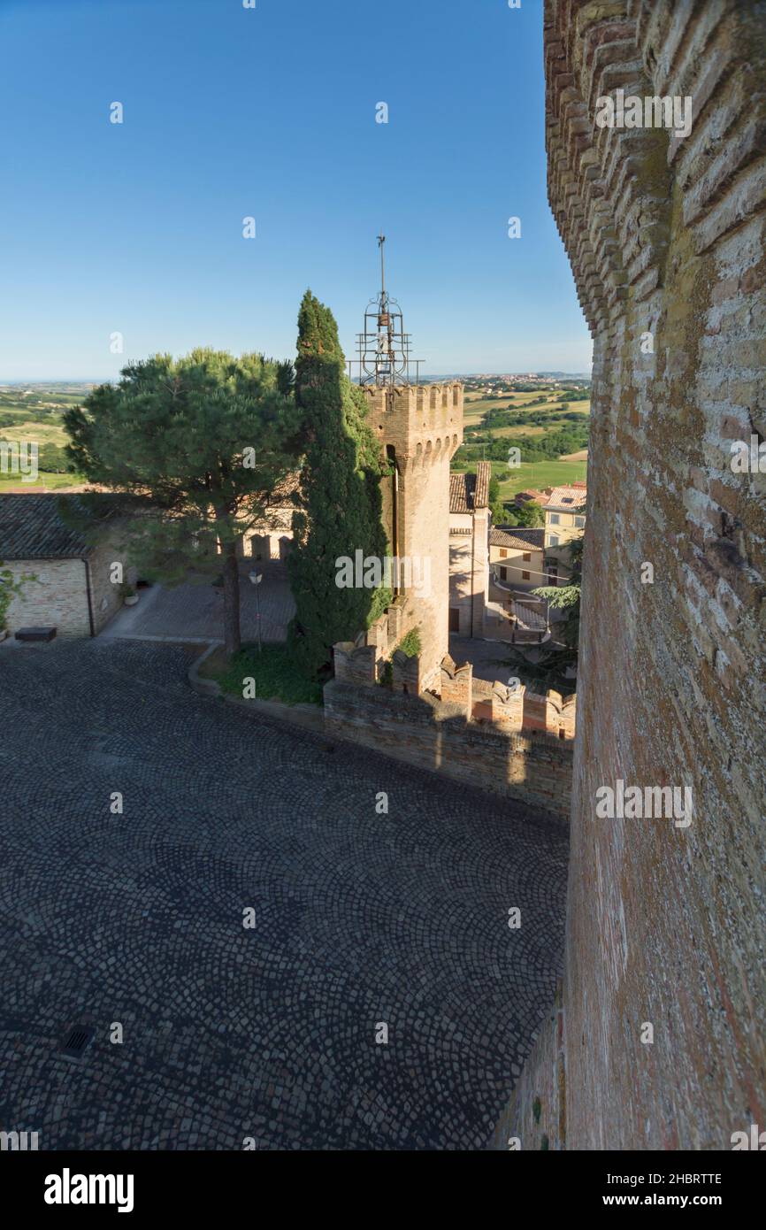 The wall of Offagna, elected one of the most beautiful medieval ...