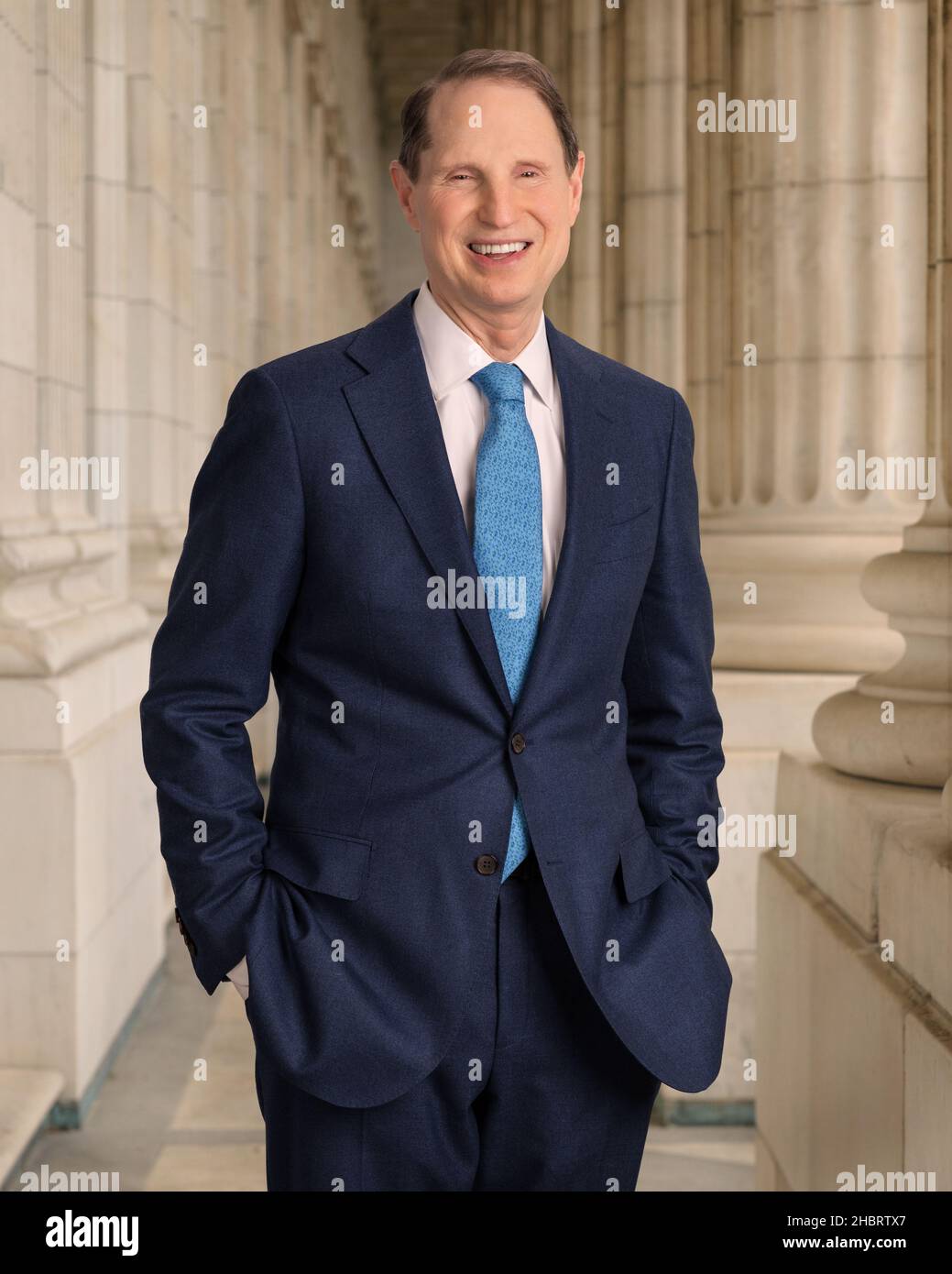 Ron wyden hi-res stock photography and images - Alamy