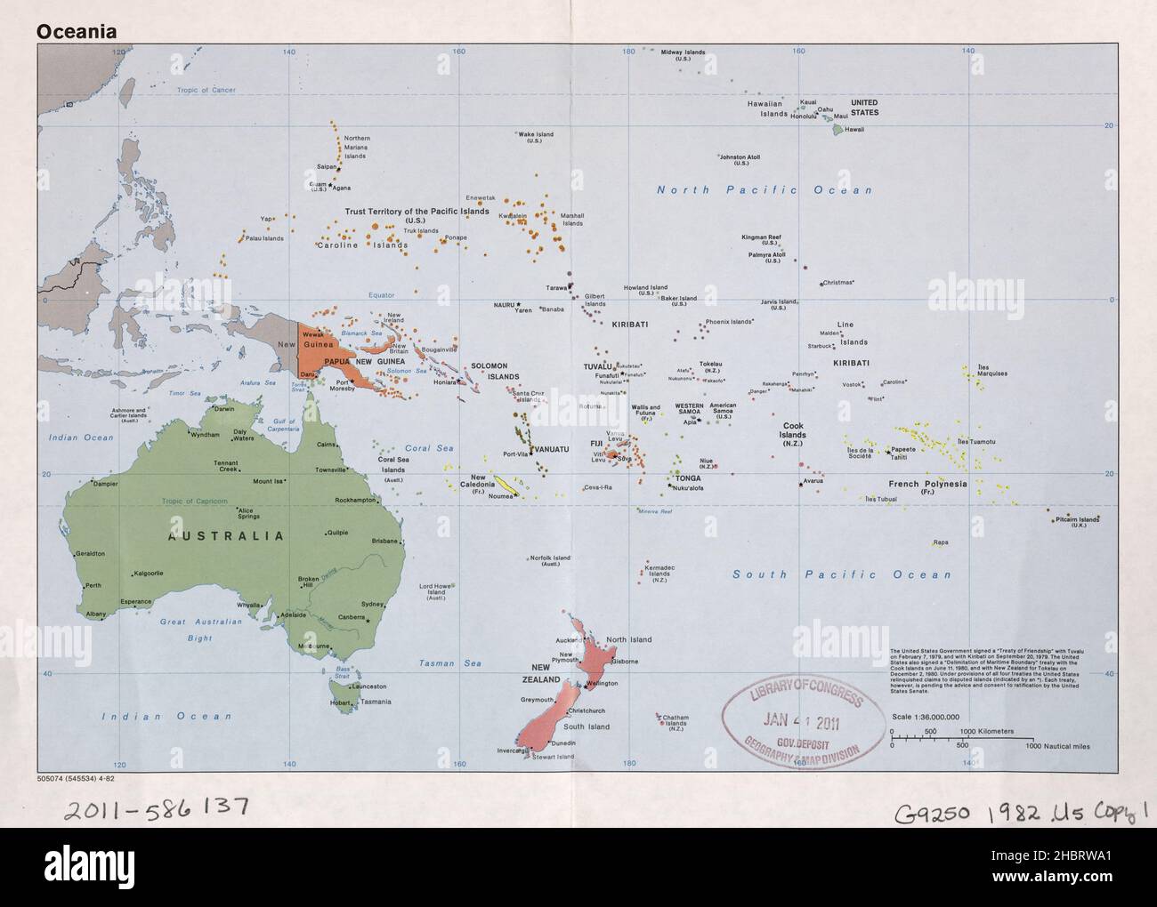 1982 map of oceania hi-res stock photography and images - Alamy
