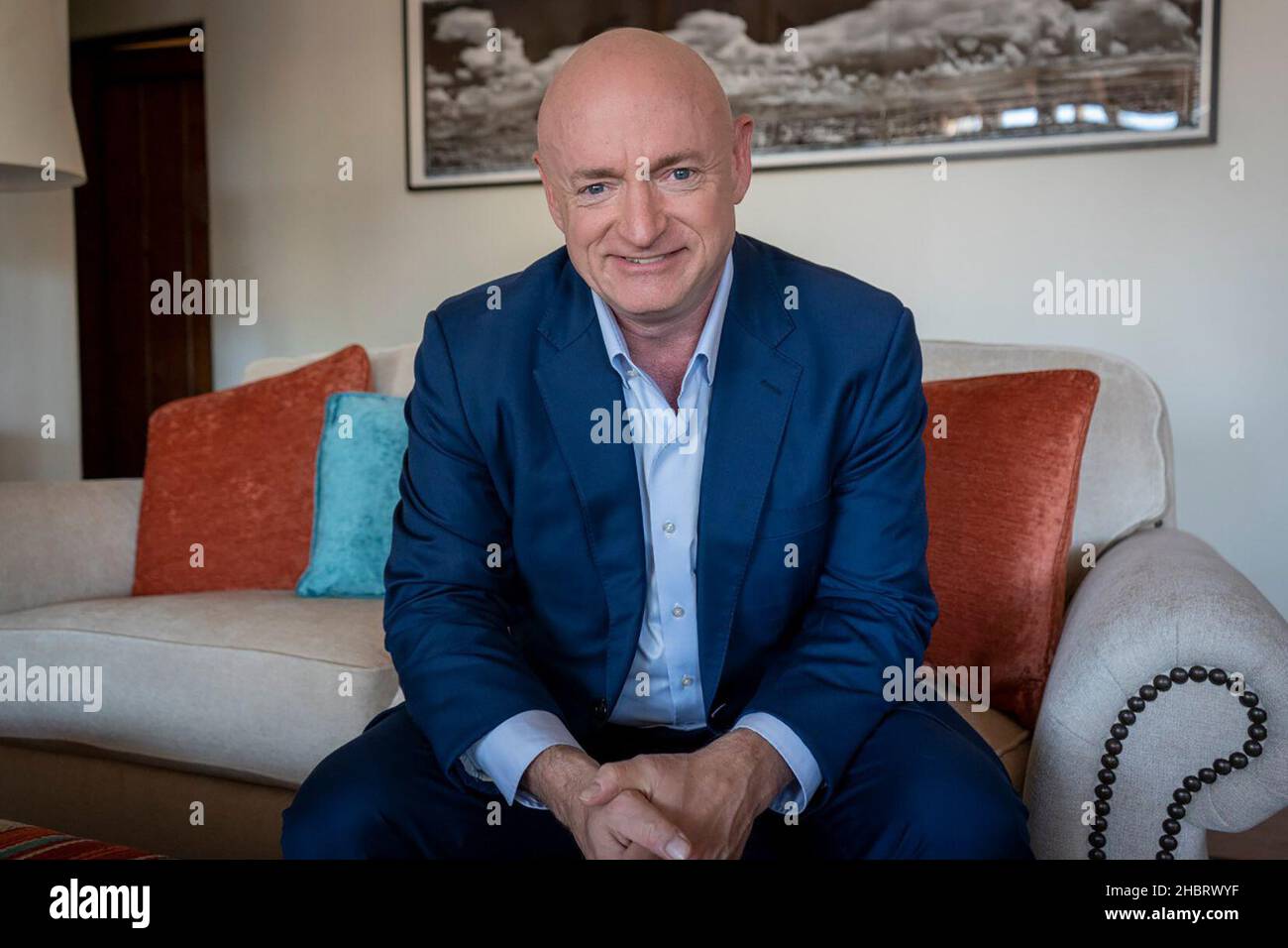 Senator mark kelly hi-res stock photography and images - Alamy