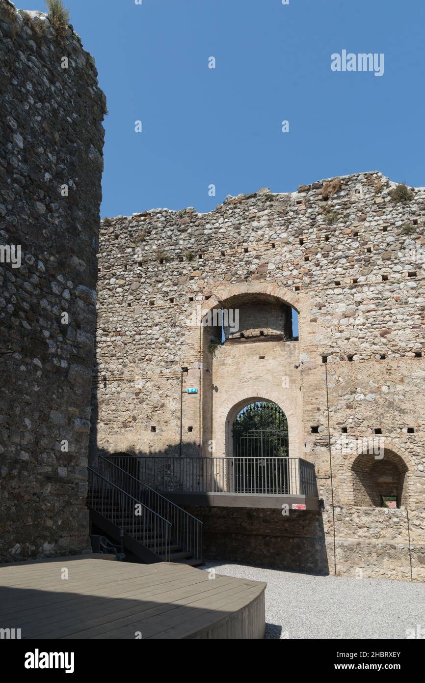 Padenghe castle hi-res stock photography and images - Alamy