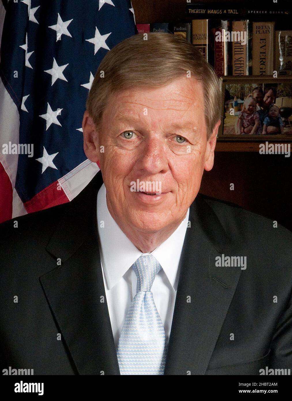 Official portrait of U.S. Senator Johnny Isakson (R-GA Stock Photo - Alamy