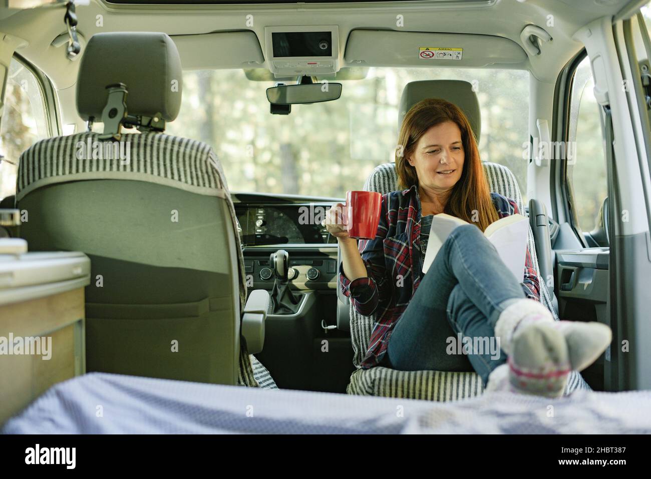 Woman camper van hi-res stock photography and images - Alamy