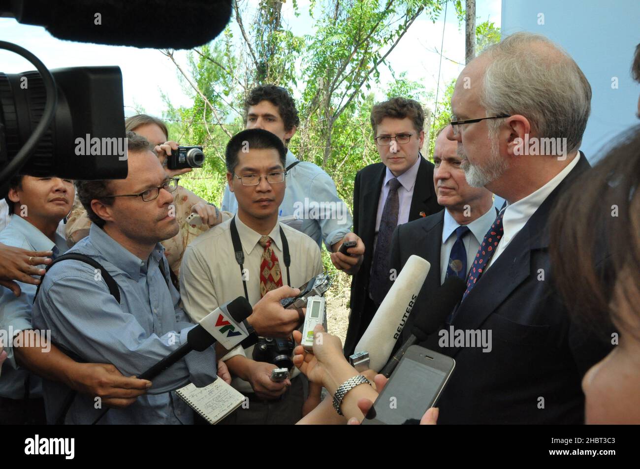 Meets vietnamese media hi-res stock photography and images - Alamy