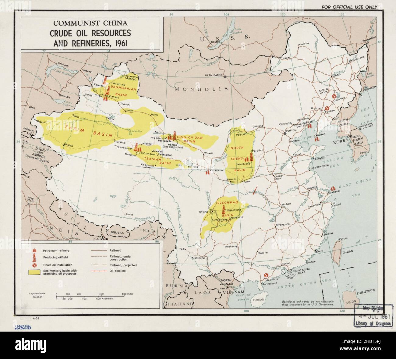 1961 china oil industry map hi-res stock photography and images - Alamy