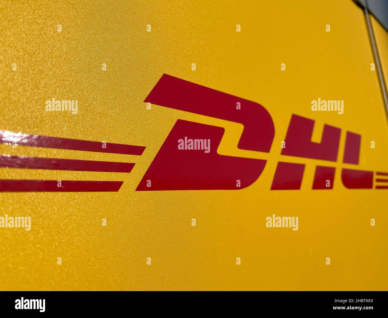 Dhl logo hi-res stock photography and images - Alamy