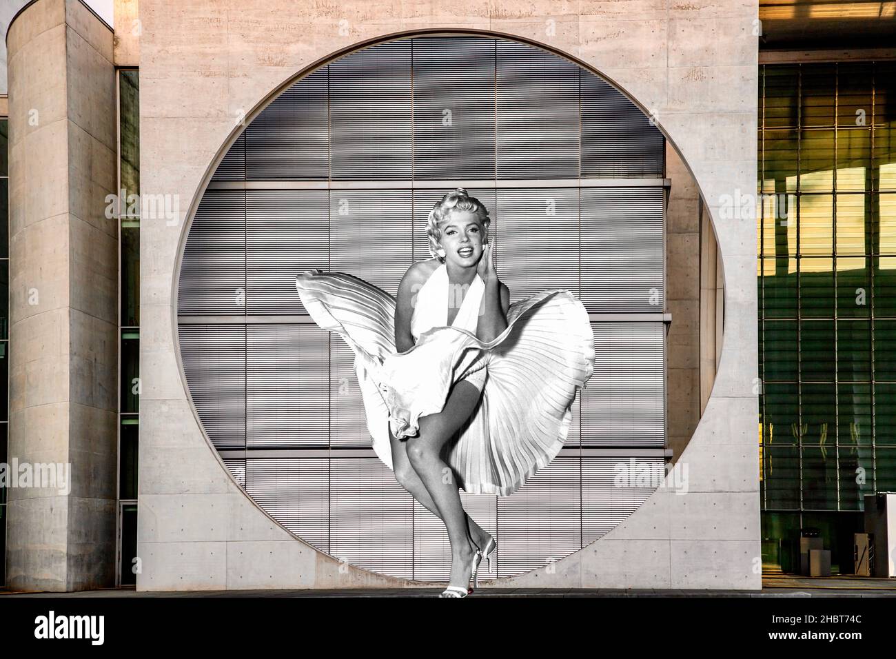Marilyn Monroe on tour - Berlin, Germany Stock Photo - Alamy
