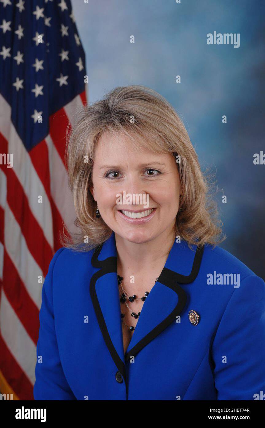 Official portrait of Rep. Renee Ellmers ca. 2011 Stock Photo - Alamy