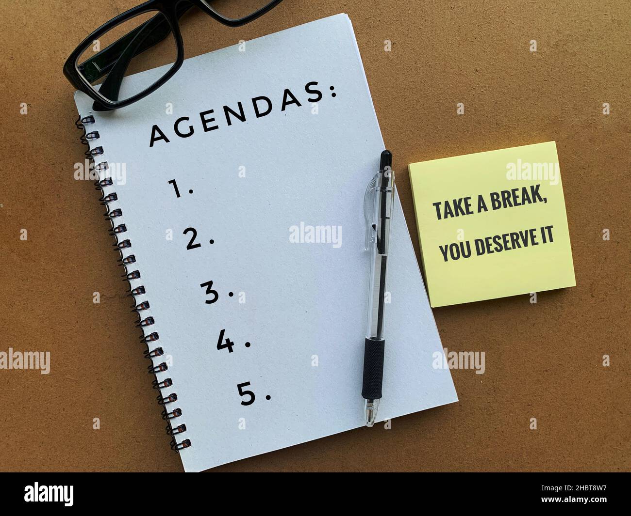 Note conversation hi-res stock photography and images - Alamy