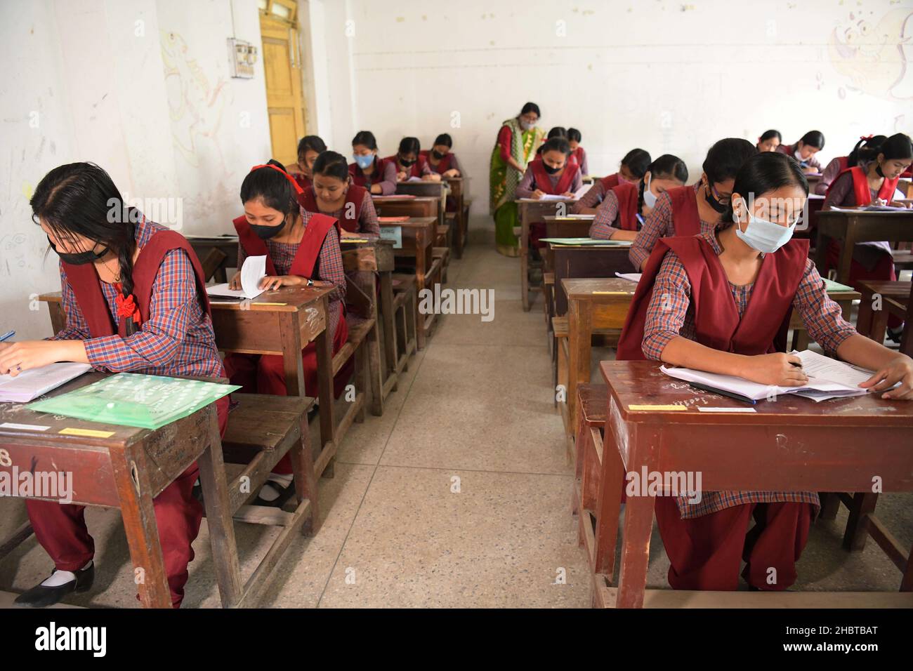 India school girls secondary hi-res stock photography and images - Alamy