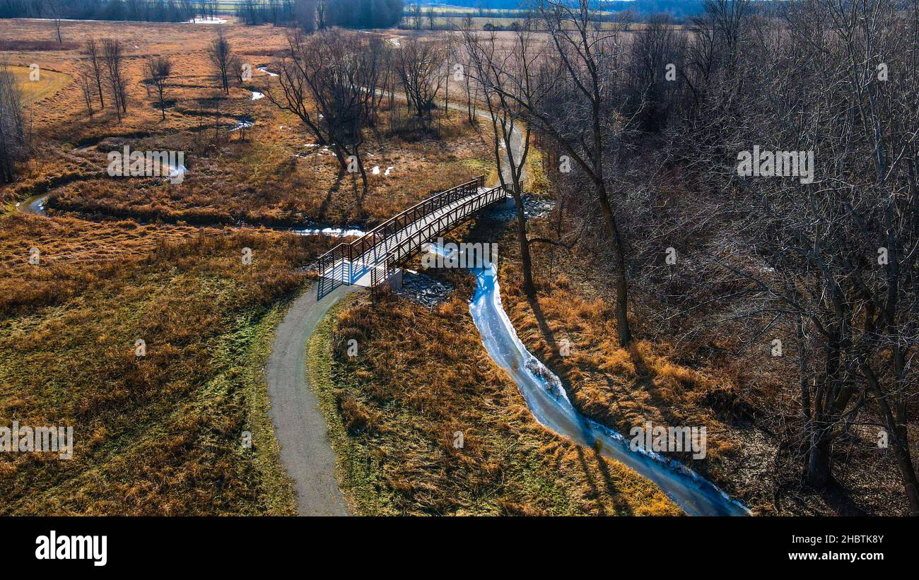 Curved streams hi-res stock photography and images - Alamy