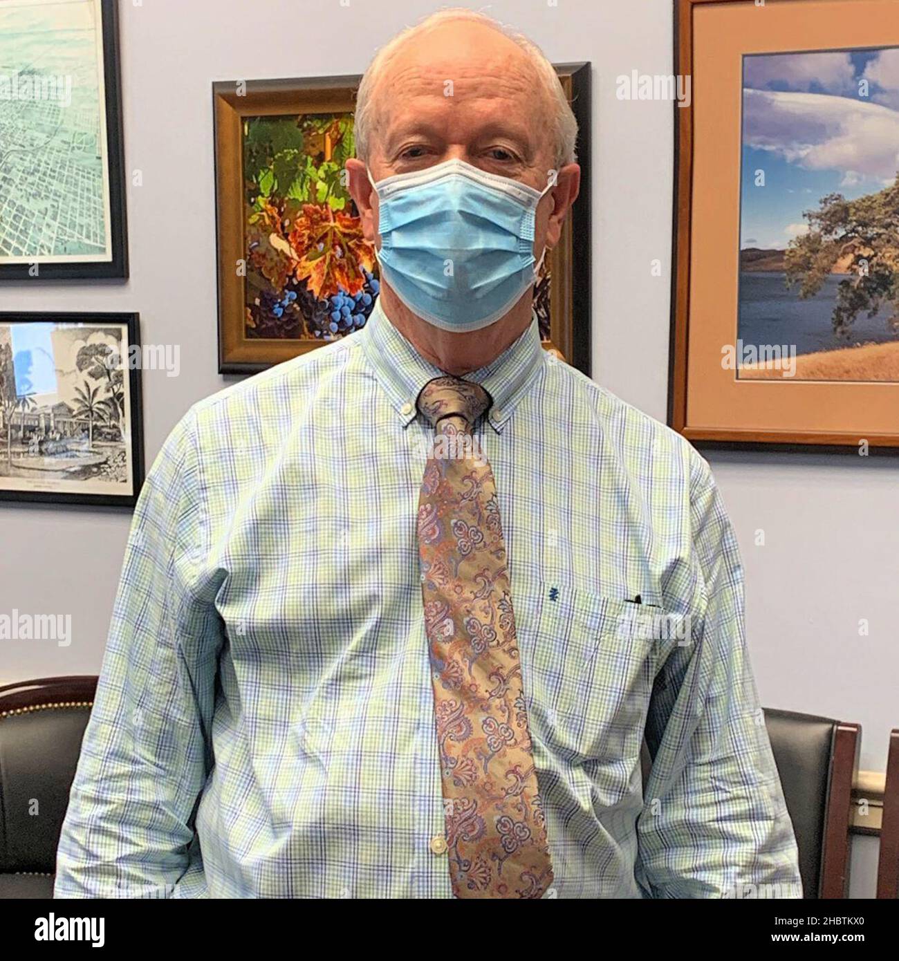 Jerry mask hi-res stock photography and images - Alamy