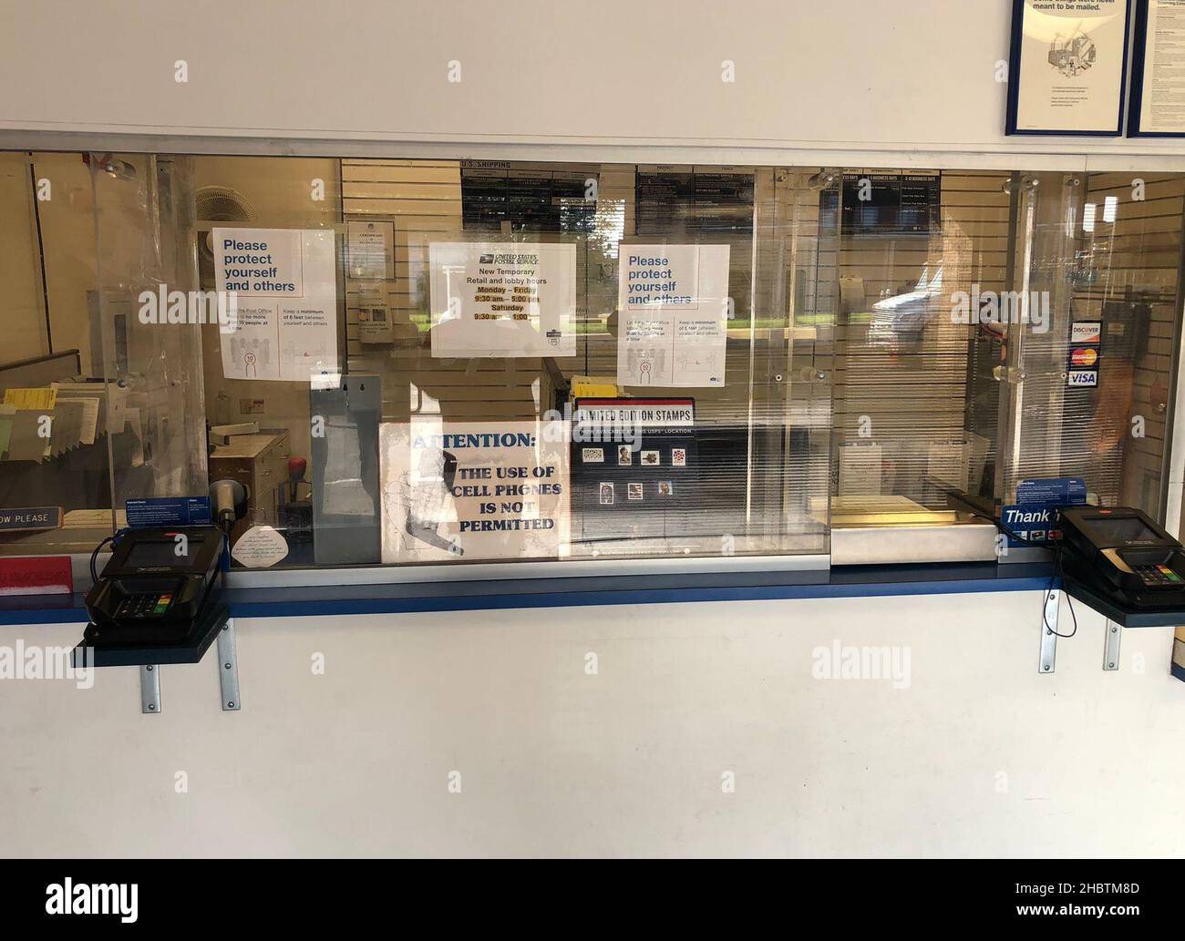 Retail post office hi-res stock photography and images - Alamy