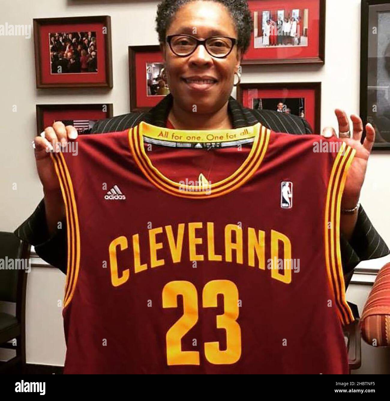 Congresswoman Marcia Fudge with Cleveland Cavaliers jersey Stock Photo ...