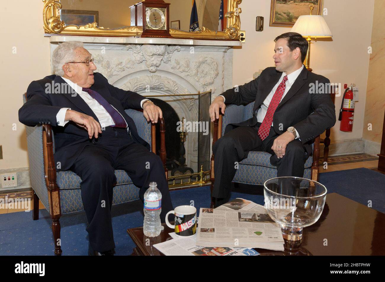 Henry kissinger former secretary of state hi-res stock photography and ...