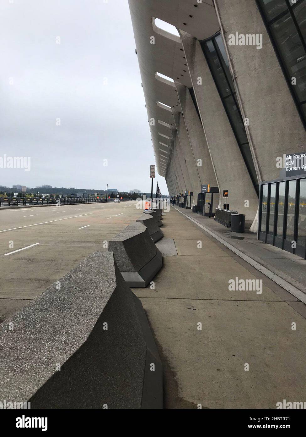 Dulles international airport historical hi-res stock photography and images - Alamy