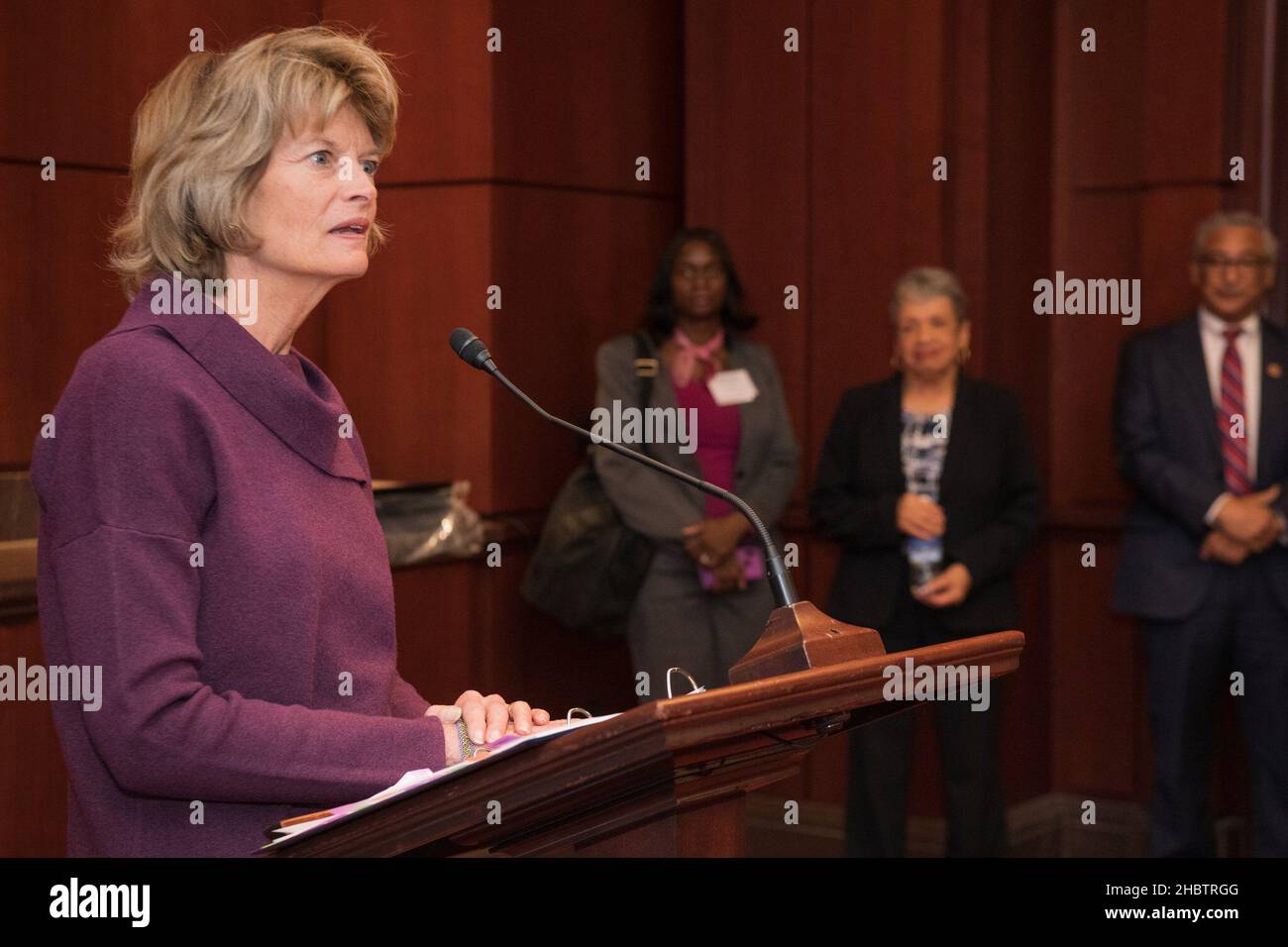 Lisa murkowski hi-res stock photography and images - Alamy