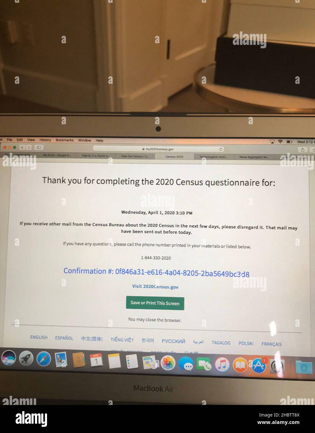 Us census form 2020 hi-res stock photography and images - Alamy